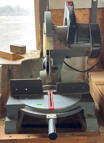 Delta 10” miter box - Metzger Property Services, LLC