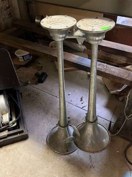Grover air horns 24" - Metzger Property Services LLC