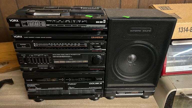 Yorx Compact Disc Player & Yorx Grandeur Audio Compact Stereo Sound ...