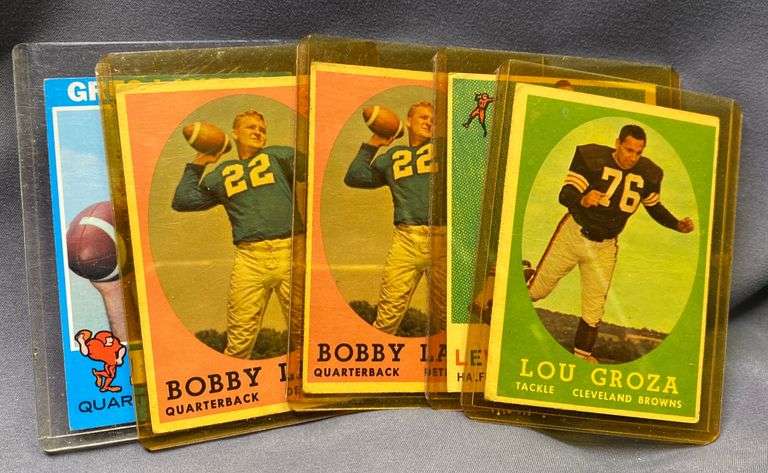 (5) Football cards including Lou Groza, Greg Landrey, Lew Carpenter ...