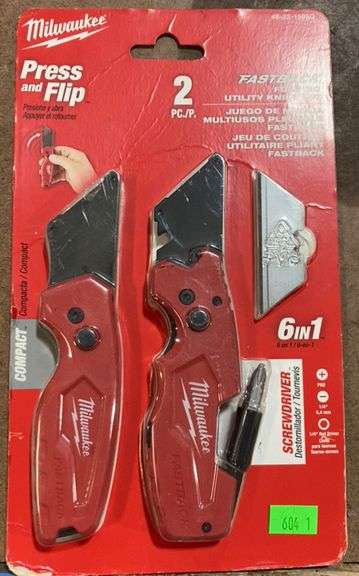 Milwaukee FASTBACK 6-in-1 Folding Utility Knives and FASTBACK Compact ...