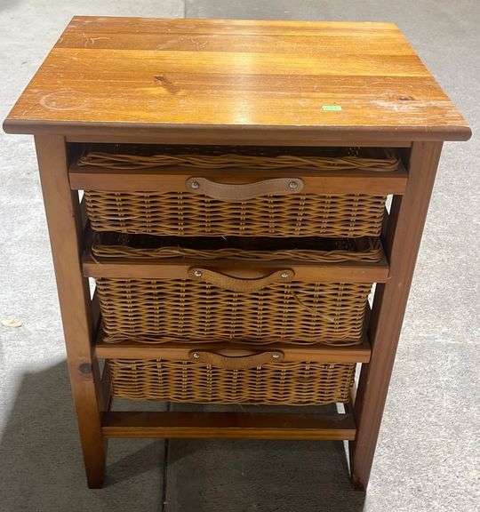Wood and wicker side table 25.25" tall x 15.5" x 19.5" - Metzger ...