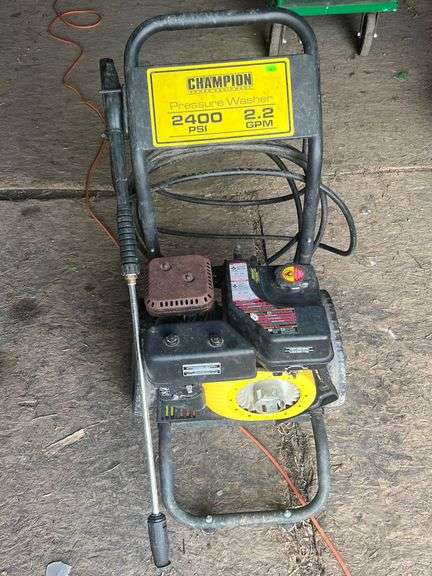 Champion Pressure Washer ,2400 PSI , 2.2gpm , on cart with hose and ...