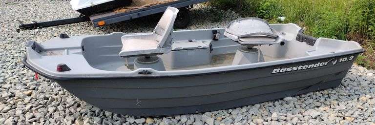Basstender 10.2 boat, no title - Metzger Property Services LLC