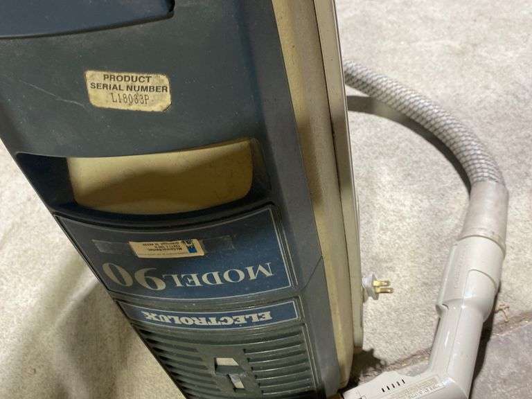 Electrolux Model 90 Vacuum with vaccum parts - Metzger Property ...