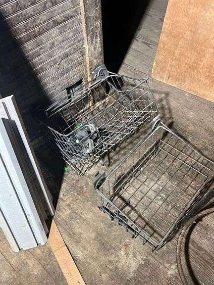 Gladiator wall track and 3 baskets, hooks, organizing system - Metzger ...