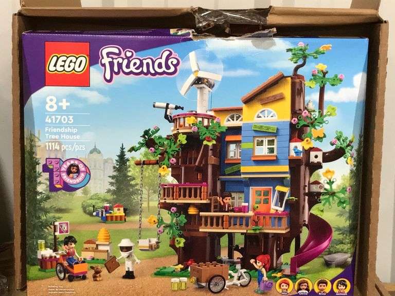 Lego Friends-Friendship Tree House-Box has tear in the top - Metzger ...