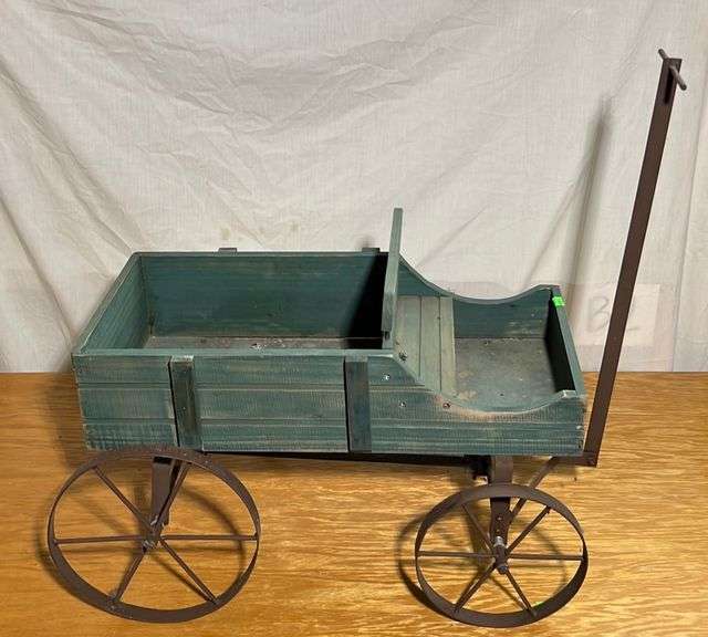 Miniature Goat Wagon with Metal Wheels 21.75”x15”x10.75” - Metzger ...