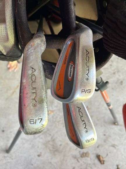 Acuity junior golf clubs and bag - Metzger Property Services, LLC