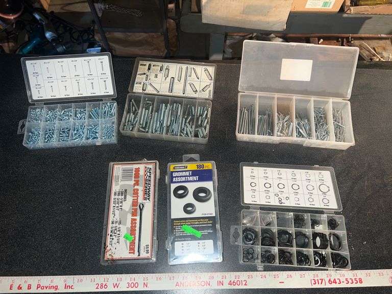 Plastic organizers, Springs, O-rings, Misc assortments - Metzger ...