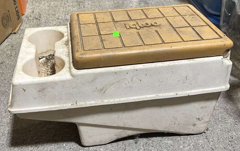 Igloo Kool rest cooler - Metzger Property Services LLC