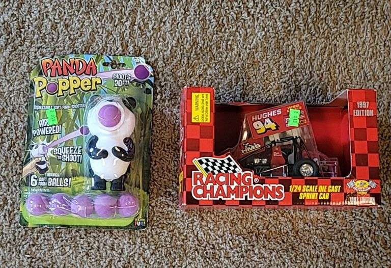 1997 Edition Racing Champions 1/24 Scale Die Cast Sprint Car and Panda ...