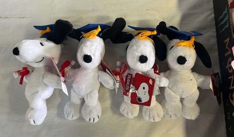 10 - Peanuts, Snoopy Joe Cool Graduates stuffed animals, 4 - Snoopy ...