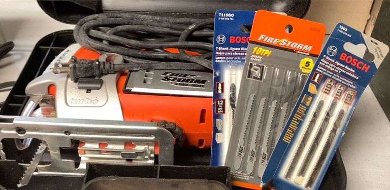 Black & Decker Fire Storm Skill Saw with Extra Blades - Metzger ...