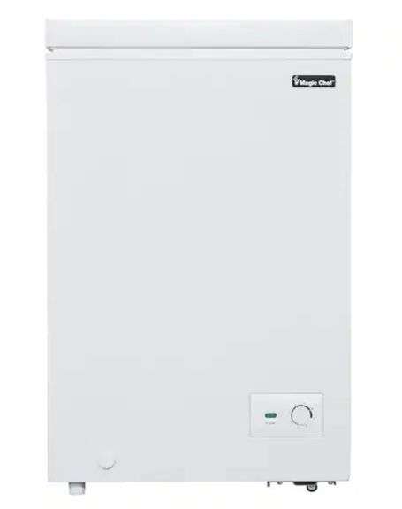 Magic Chef 3.5 cu. ft. Manual Defrost Chest Freezer in White Model ...