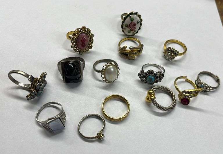 Jewelry, Rings Assortment - Metzger Property Services, LLC