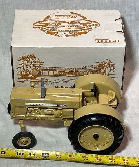 Cockshutt 560 Diecast metal toy tractor replica in box - national farm ...