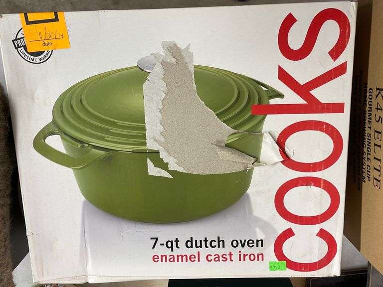 7qt enamel cast iron Dutch oven in box - Metzger Property Services, LLC