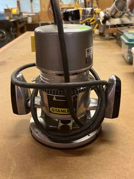 Stanley model 32 router - Metzger Property Services LLC