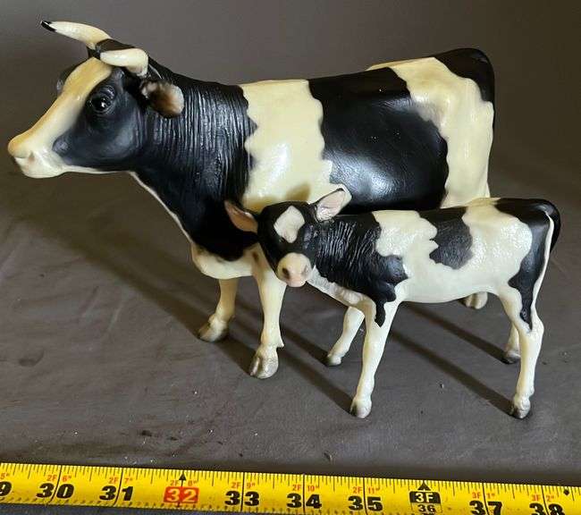 Breyer Cow family cow and calf Holstein with box - Metzger Property ...