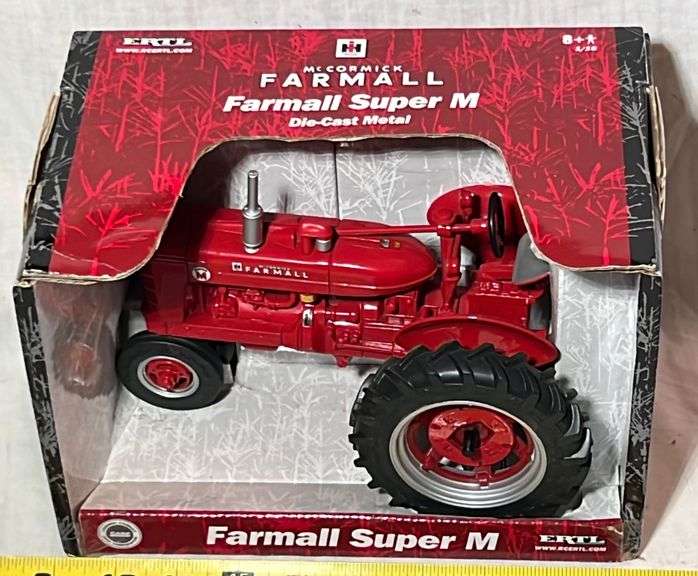 Ertl McCormick Farmall Super M Die-cast Metal Toy Tractor Replica NIB ...