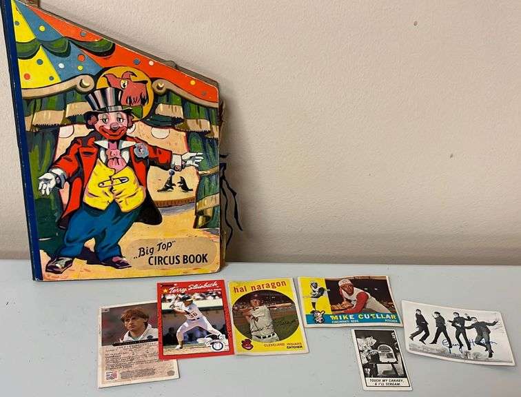 Popup circus book, baseball cards Hal naragon, Mike cuellar, Terry ...