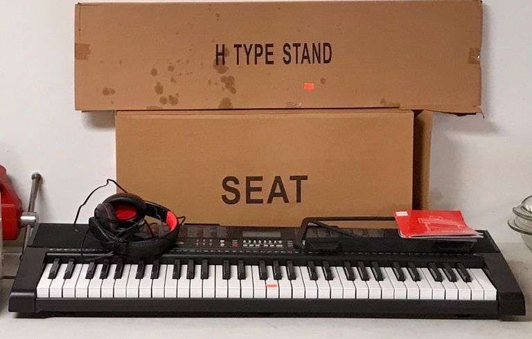 BCP-61-Key Electronic Teaching Keyboard, Seat & Stand - Metzger ...