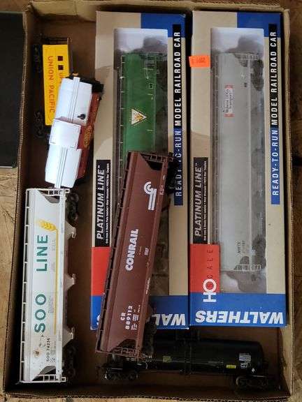Walthers Platinum Line Model Railroad Cars and Assorted Model Railroad ...