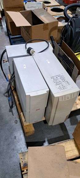 1 Main & 4 Daisy Chain Batteries for Power Backup (120V, 30A input ...