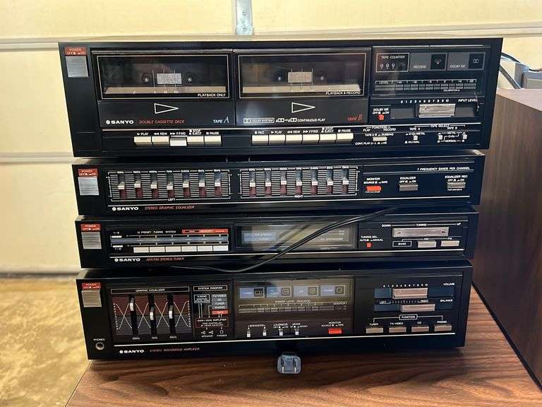 Sanyo Four Stack Audio System Receiver • Equalizer • Cassette Player ...