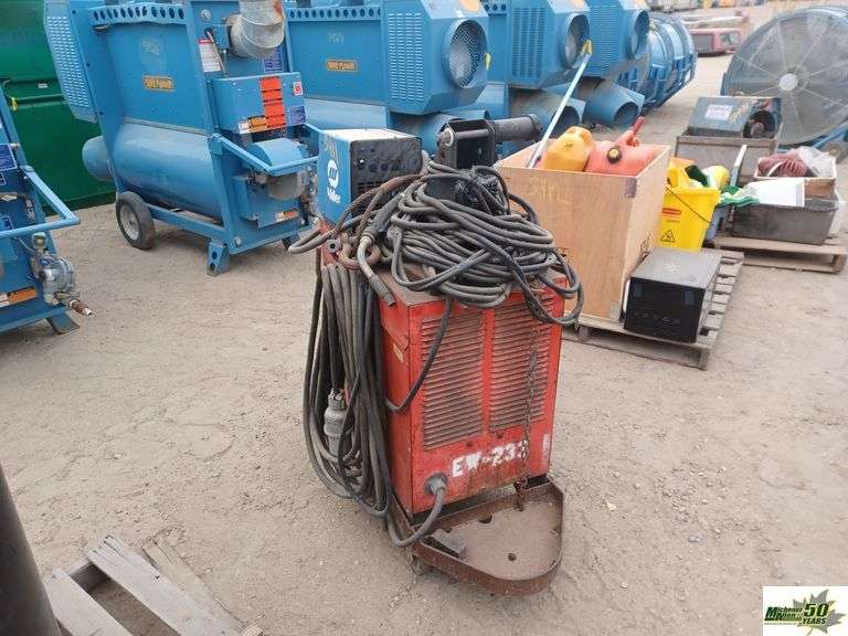 Canox C-CP-300 Welder with Miller 60 Series Wire Feeder - Michener ...