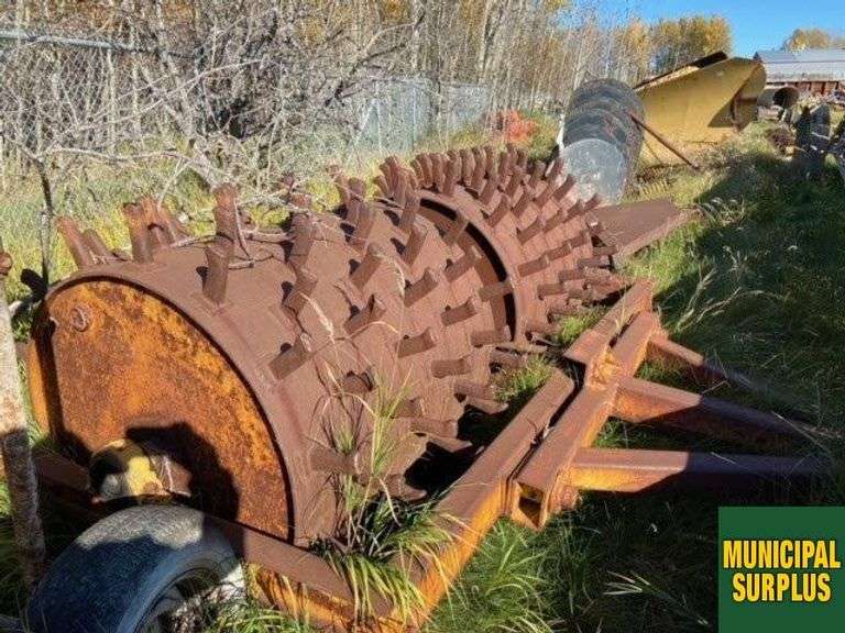 9’ Pull Behind Sheep Foot Packer - Michener Allen Auctioneering Ltd