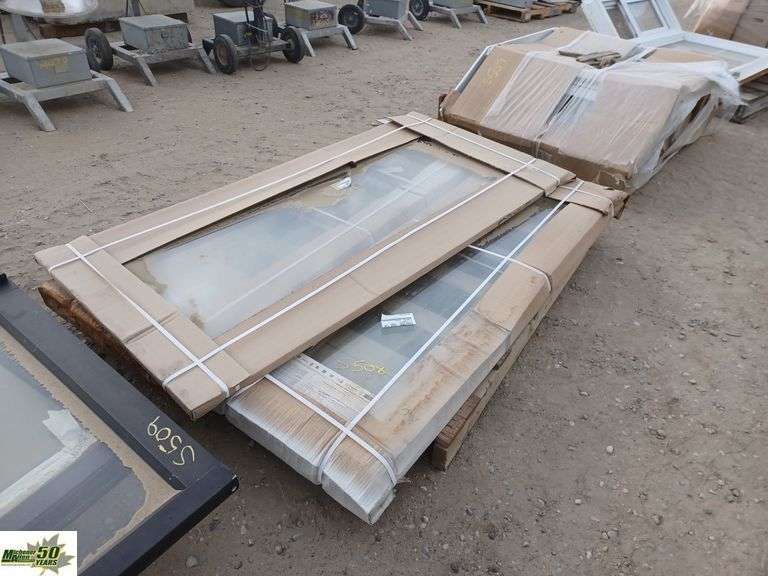 Windows-1 Pallet - Michener Allen Auctioneering Ltd