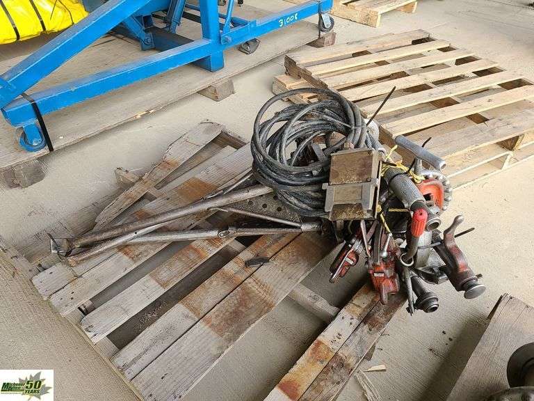 RIDGID 300 Pipe Threader-1 Pallet - Michener Allen Auctioneering Ltd