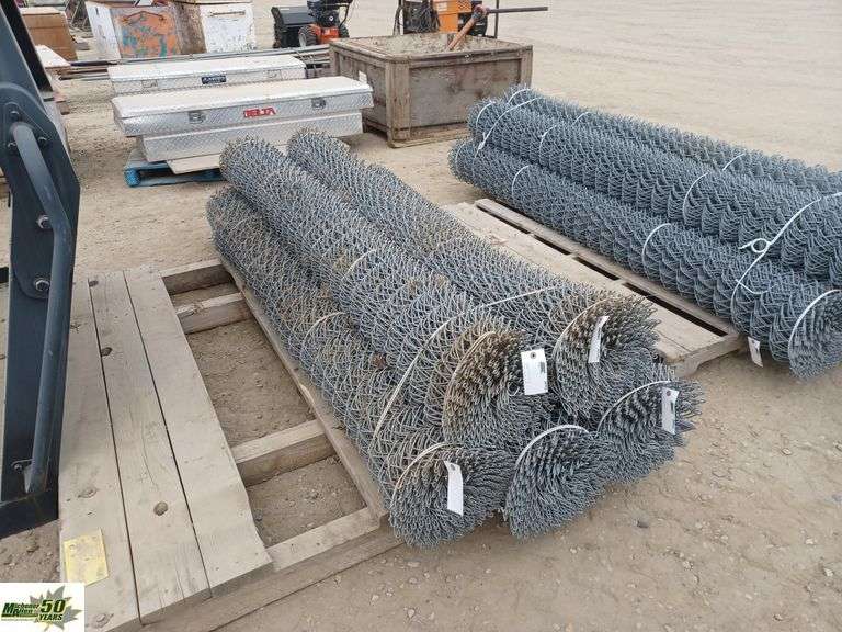 Chain Link Fencing-5 Bundles, 1 Pallet - Michener Allen Auctioneering Ltd