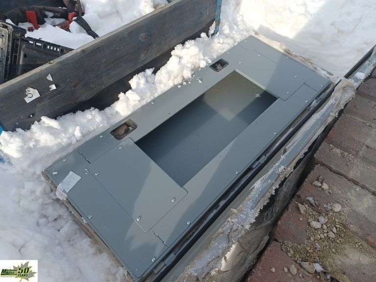Electrical Panel- Enclosure-1 Pallet - Michener Allen Auctioneering Ltd