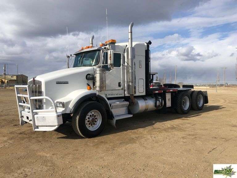 2006 Kenworth T800 Conventional - Michener Allen Auctioneering Ltd
