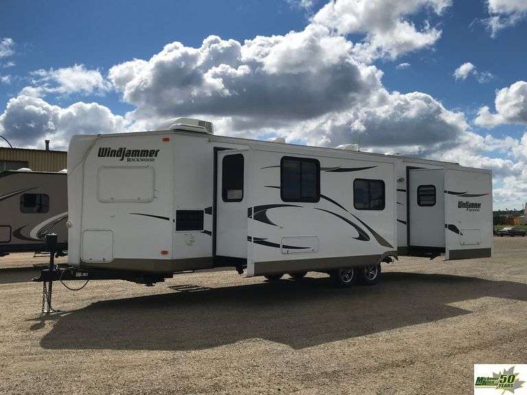 2013 Forest River Rockwood Windjammer 3008W V-Nose TA BP - Michener ...