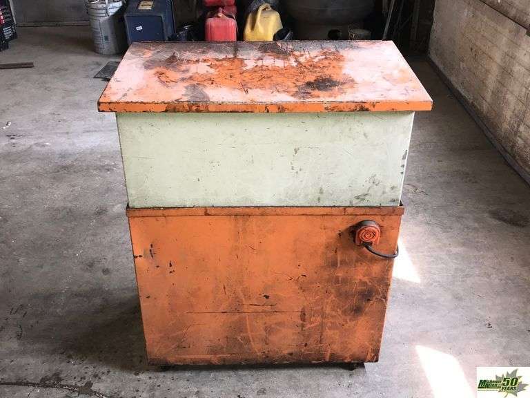 Solvents parts wash station - Michener Allen Auctioneering Ltd
