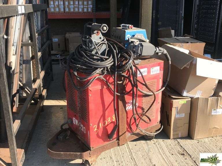 Canox C-CP-300 Welder and Miller 60 Series Wire Feeder - Michener Allen ...