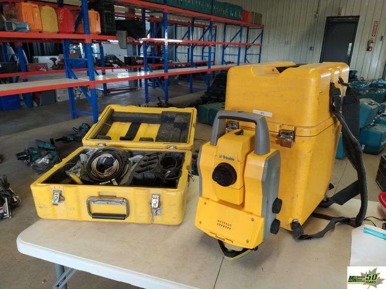 Trimble DR200-2 Boxes - Michener Allen Auctioneering Ltd