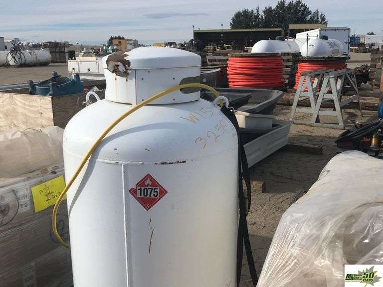 Propane Tank-1 Pallet - Michener Allen Auctioneering Ltd