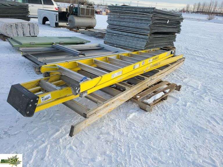 12ft and 10ft Ladders - 1 Pallet - Michener Allen Auctioneering Ltd