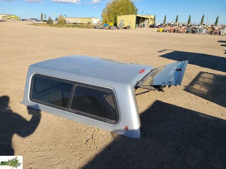 Raider Truck Canopy-Qty 1 - Michener Allen Auctioneering Ltd