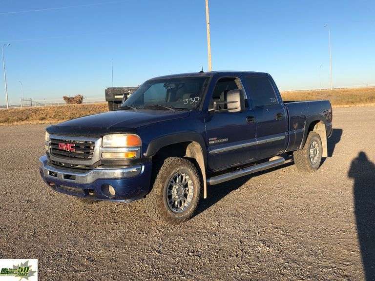 2004 GMC Sierra 2500HD 4x4 4dr Crew Cab 4WD SB Diesel - Michener Allen ...