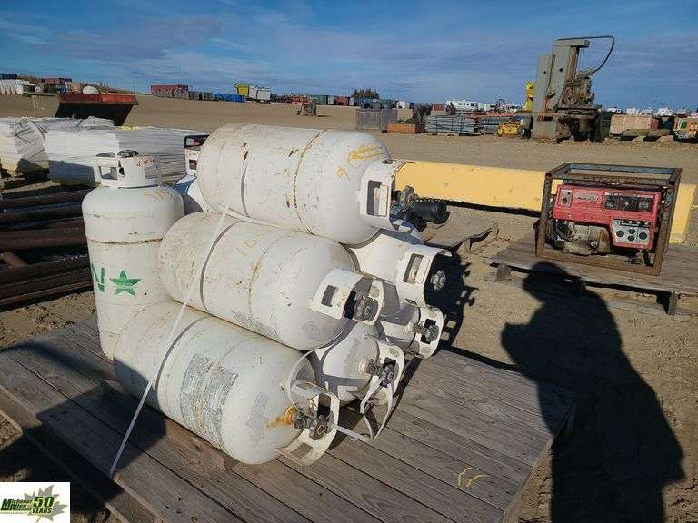 previously Removed from Sale by Consignor - Propane Tanks-1 Pallet ...