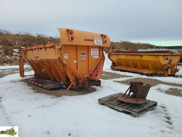 Monroe Sander Box-Qty 1 - Michener Allen Auctioneering Ltd