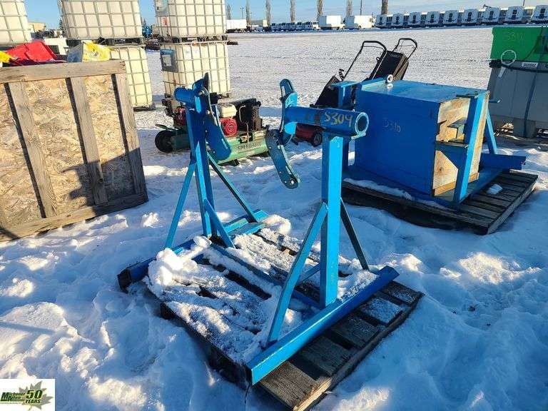 Differential Rebuilding Stand-1 Pallet - Michener Allen Auctioneering Ltd