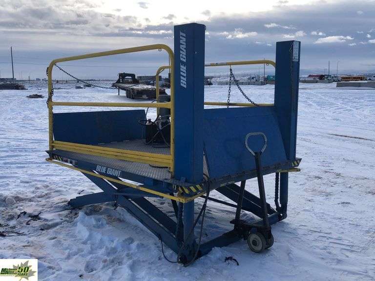 Blue Giant Lift - Michener Allen Auctioneering Ltd