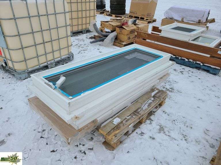 Windows-1 Pallet - Michener Allen Auctioneering Ltd